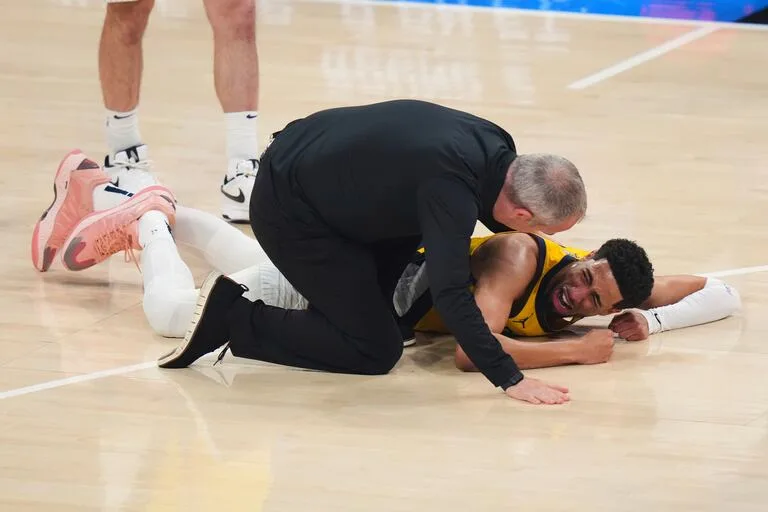 Tyrese Haliburton sufre dura lesión en el Juego 7 de las Finales NBA 2025 | ZMG Sports